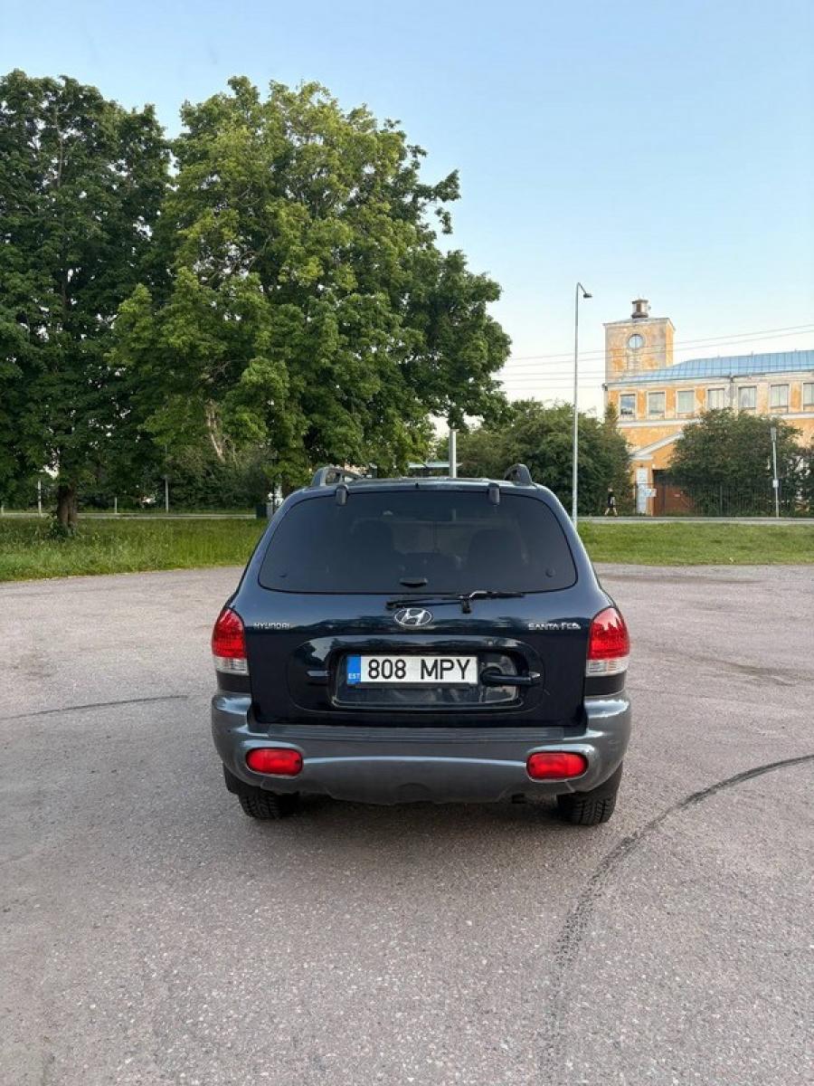 Zils Hyundai Santa Fe 2003 Tallina, ar dzinēja tilpumu 0.00 L un nobraukumu 370 tūkst. km par 2000 €, foto 15 vietnē AUTOMOTO.COM.LV