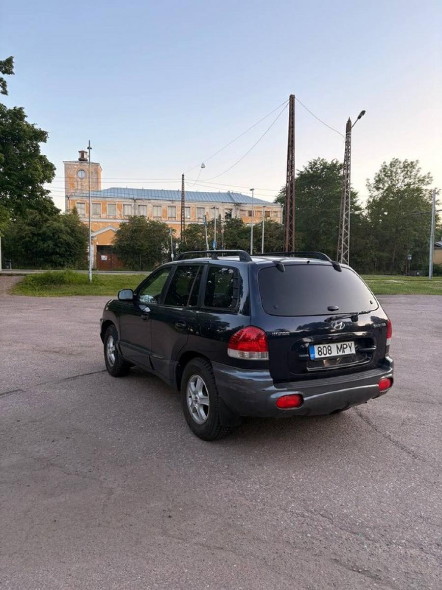Zils Hyundai Santa Fe 2003 Tallina, ar dzinēja tilpumu 0.00 L un nobraukumu 370 tūkst. km par 2000 €, foto 17 vietnē AUTOMOTO.COM.LV