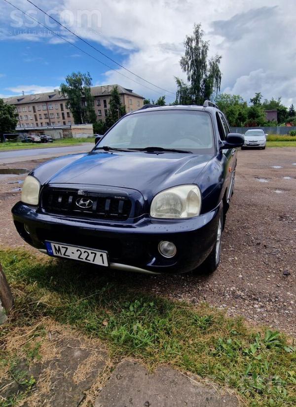 Blue Hyundai Santa Fe 2004 in Daugavpils, with an engine capacity of 2.00 L and mileage of 331 thousand km for 1200 €, photo 2 on AUTOMOTO.COM.LV
