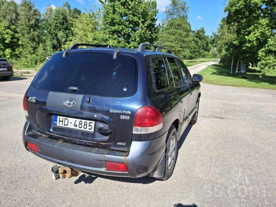 Синий Хендай Санта Фе 2005 в Талси, объемом двигателя 3.50 л и пробегом 247 тыс. км за 800 €, фото 4 на AUTOMOTO.COM.LV