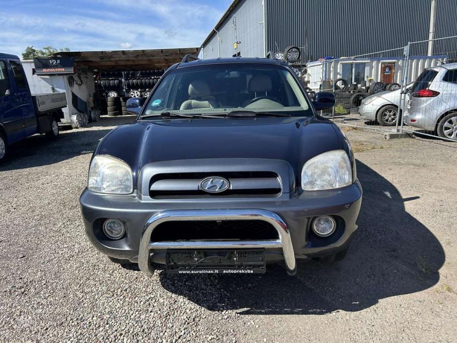 Blue Hyundai Santa Fe 2005 in Kaunas, with an engine capacity of 1.99 L and mileage of 265 thousand km for 2450 €, photo 9 on AUTOMOTO.COM.LV