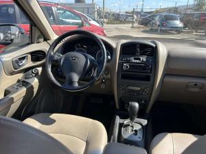 Blue Hyundai Santa Fe 2005 in Kaunas, with an engine capacity of 1.99 L and mileage of 265 thousand km for 2450 €, photo 14 on AUTOMOTO.COM.LV