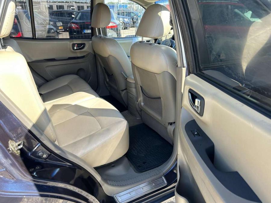 Blue Hyundai Santa Fe 2005 in Kaunas, with an engine capacity of 1.99 L and mileage of 265 thousand km for 2450 €, photo 16 on AUTOMOTO.COM.LV