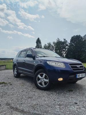 Zils Hyundai Santa Fe 2006 Rīga, ar dzinēja tilpumu 2.70 L un nobraukumu 300 tūkst. km par 2000 €, foto 2 vietnē AUTOMOTO.COM.LV