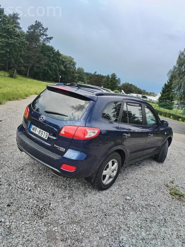 Zils Hyundai Santa Fe 2006 Rīga, ar dzinēja tilpumu 2.70 L un nobraukumu 300 tūkst. km par 2000 €, foto 4 vietnē AUTOMOTO.COM.LV