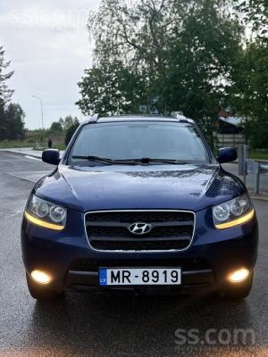 Zils Hyundai Santa Fe 2006 Kuldīga, ar dzinēja tilpumu 2.70 L un nobraukumu 0 tūkst. km par 1800 €, foto  vietnē AUTOMOTO.COM.LV