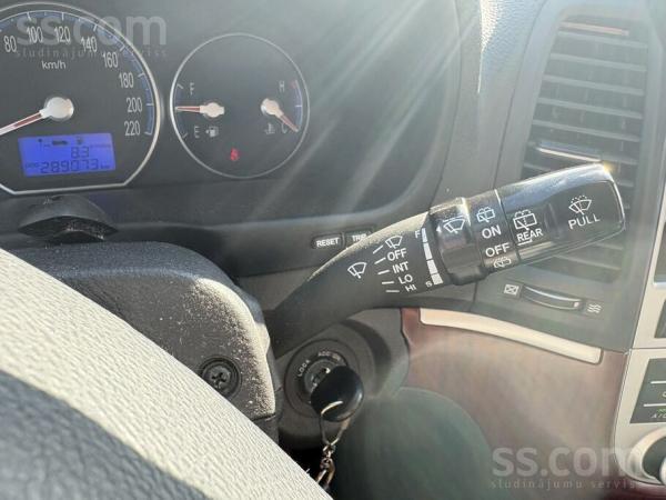 Blue Hyundai Santa Fe 2006 in Daugavpils, with an engine capacity of 2.20 L and mileage of 289 thousand km for 2950 €, photo 10 on AUTOMOTO.COM.LV