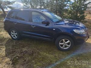 Blue Hyundai Santa Fe 2006 in Daugavpils, with an engine capacity of 2.20 L and mileage of 191 thousand km for 4900 €, photo 4 on AUTOMOTO.COM.LV