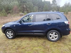 Blue Hyundai Santa Fe 2006 in Daugavpils, with an engine capacity of 2.20 L and mileage of 191 thousand km for 4900 €, photo 7 on AUTOMOTO.COM.LV