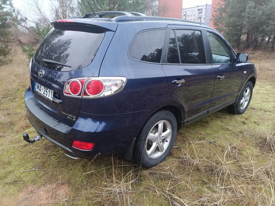 Blue Hyundai Santa Fe 2006 in Daugavpils, with an engine capacity of 2.20 L and mileage of 191 thousand km for 4900 €, photo 10 on AUTOMOTO.COM.LV