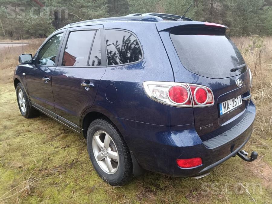 Blue Hyundai Santa Fe 2006 in Daugavpils, with an engine capacity of 2.20 L and mileage of 191 thousand km for 4900 €, photo 12 on AUTOMOTO.COM.LV