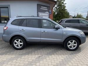 Blue Hyundai Santa Fe 2006 in Talsi, with an engine capacity of 2.20 L and mileage of 350 thousand km for 4200 €, photo 3 on AUTOMOTO.COM.LV