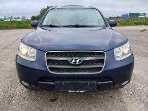 Blue Hyundai Santa Fe 2006 in Marijampole, with an engine capacity of 2.19 L and mileage of 232 thousand km for 3150 €, photo 3 on AUTOMOTO.COM.LV