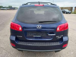 Blue Hyundai Santa Fe 2006 in Marijampole, with an engine capacity of 2.19 L and mileage of 232 thousand km for 3150 €, photo 8 on AUTOMOTO.COM.LV