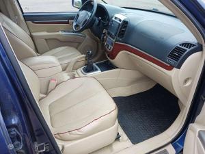 Blue Hyundai Santa Fe 2006 in Marijampole, with an engine capacity of 2.19 L and mileage of 232 thousand km for 3150 €, photo 13 on AUTOMOTO.COM.LV