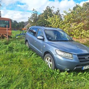 Zils Hyundai Santa Fe 2006 Ludza, ar dzinēja tilpumu 2.20 L un nobraukumu 0 tūkst. km par 1100 €, foto  vietnē AUTOMOTO.COM.LV