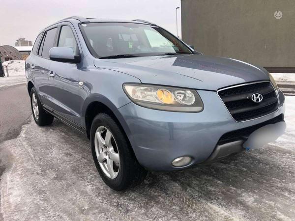 Blue Hyundai Santa Fe 2007 in Kaunas, with an engine capacity of 2.19 L and mileage of 270 thousand km for 3850 €, photo 1 on AUTOMOTO.COM.LV