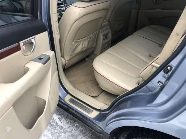 Zils Hyundai Santa Fe 2007 Kauņa, ar dzinēja tilpumu 2.19 L un nobraukumu 270 tūkst. km par 3850 €, foto 11 vietnē AUTOMOTO.COM.LV