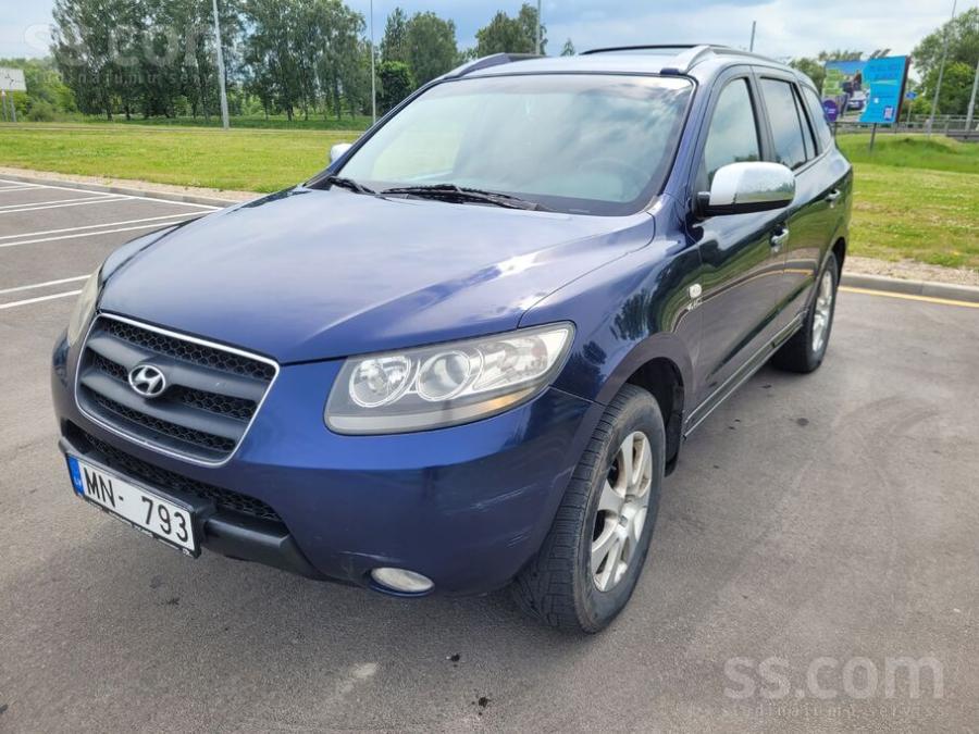 Zils Hyundai Santa Fe 2007 Daugavpils, ar dzinēja tilpumu 2.20 L un nobraukumu 257 tūkst. km par 2700 €, foto 1 vietnē AUTOMOTO.COM.LV