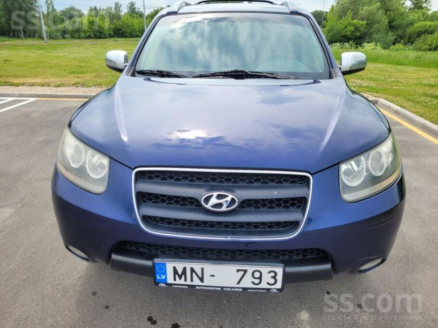 Zils Hyundai Santa Fe 2007 Daugavpils, ar dzinēja tilpumu 2.20 L un nobraukumu 257 tūkst. km par 2700 €, foto 3 vietnē AUTOMOTO.COM.LV