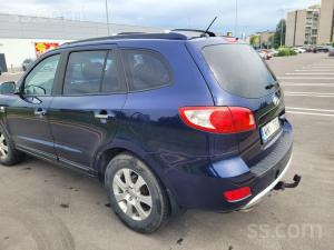 Zils Hyundai Santa Fe 2007 Daugavpils, ar dzinēja tilpumu 2.20 L un nobraukumu 257 tūkst. km par 2700 €, foto 8 vietnē AUTOMOTO.COM.LV