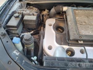 Zils Hyundai Santa Fe 2007 Daugavpils, ar dzinēja tilpumu 2.20 L un nobraukumu 257 tūkst. km par 2700 €, foto 15 vietnē AUTOMOTO.COM.LV
