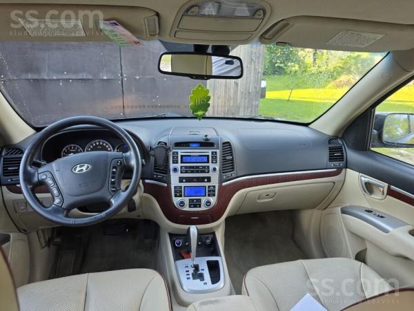 Blue Hyundai Santa Fe 2007 in Riga, with an engine capacity of 2.70 L and mileage of 0 thousand km for 2250 €, photo 4 on AUTOMOTO.COM.LV