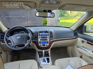 Blue Hyundai Santa Fe 2007 in Riga, with an engine capacity of 2.70 L and mileage of 0 thousand km for 2250 €, photo 5 on AUTOMOTO.COM.LV