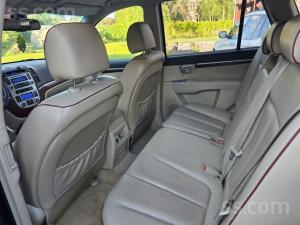 Blue Hyundai Santa Fe 2007 in Riga, with an engine capacity of 2.70 L and mileage of 0 thousand km for 2250 €, photo 6 on AUTOMOTO.COM.LV