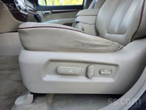 Blue Hyundai Santa Fe 2007 in Riga, with an engine capacity of 2.70 L and mileage of 0 thousand km for 2250 €, photo 9 on AUTOMOTO.COM.LV