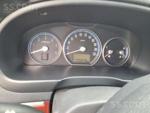 Zils Hyundai Santa Fe 2007 Rīga, ar dzinēja tilpumu 2.20 L un nobraukumu 257 tūkst. km par 2700 €, foto 14 vietnē AUTOMOTO.COM.LV