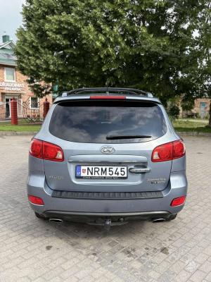 Zils Hyundai Santa Fe 2007 Joniškis, ar dzinēja tilpumu 2.66 L un nobraukumu 244 tūkst. km par 3650 €, foto 5 vietnē AUTOMOTO.COM.LV