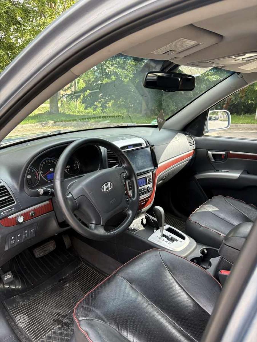 Zils Hyundai Santa Fe 2007 Joniškis, ar dzinēja tilpumu 2.66 L un nobraukumu 244 tūkst. km par 3650 €, foto 11 vietnē AUTOMOTO.COM.LV