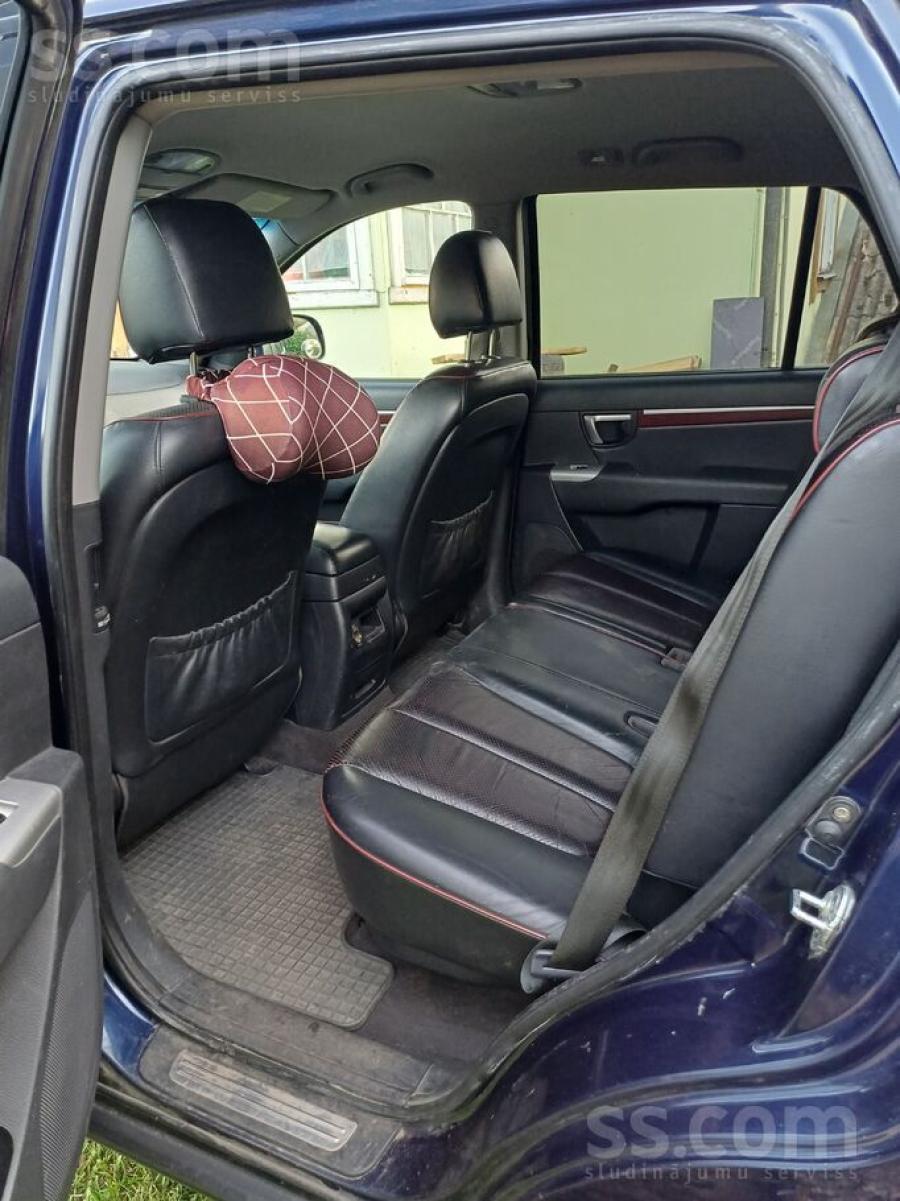 Zils Hyundai Santa Fe 2007 Rēzekne, ar dzinēja tilpumu 2.20 L un nobraukumu 297 tūkst. km par 2400 €, foto 5 vietnē AUTOMOTO.COM.LV