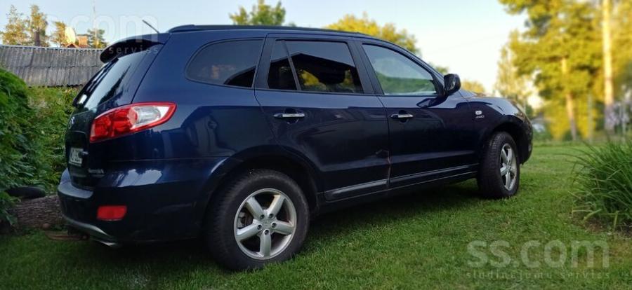 Zils Hyundai Santa Fe 2007 Rēzekne, ar dzinēja tilpumu 2.20 L un nobraukumu 297 tūkst. km par 2400 €, foto 6 vietnē AUTOMOTO.COM.LV