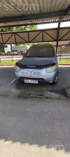 Blue Hyundai Santa Fe 2007 in Riga, with an engine capacity of 2.20 L and mileage of 278 thousand km for 650 €, photo  on AUTOMOTO.COM.LV