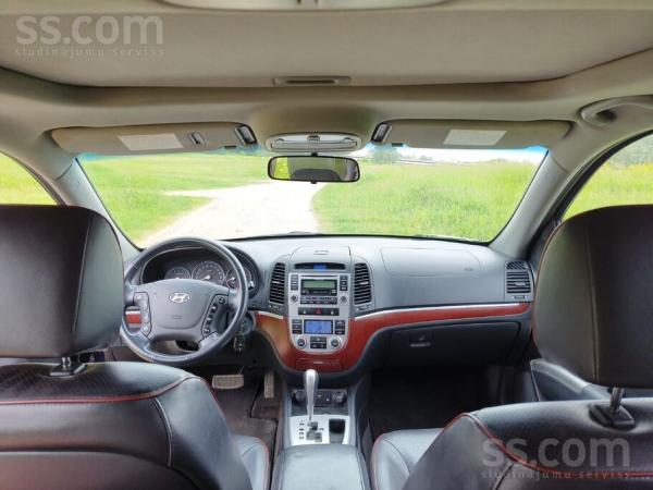 Zils Hyundai Santa Fe 2007 Rīga, ar dzinēja tilpumu 2.70 L un nobraukumu 109 tūkst. km par 5000 €, foto 4 vietnē AUTOMOTO.COM.LV
