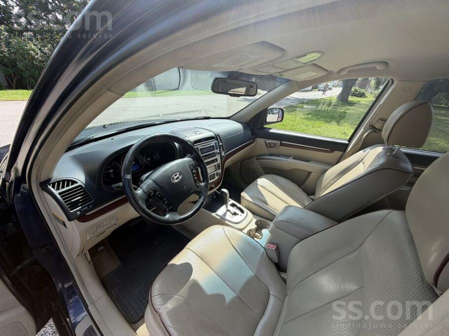 Zils Hyundai Santa Fe 2007 Ventspils, ar dzinēja tilpumu 2.20 L un nobraukumu 216 tūkst. km par 3500 €, foto 9 vietnē AUTOMOTO.COM.LV