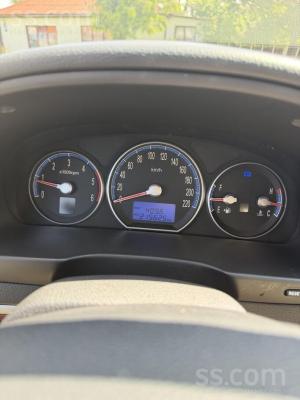 Zils Hyundai Santa Fe 2007 Ventspils, ar dzinēja tilpumu 2.20 L un nobraukumu 216 tūkst. km par 3500 €, foto 11 vietnē AUTOMOTO.COM.LV