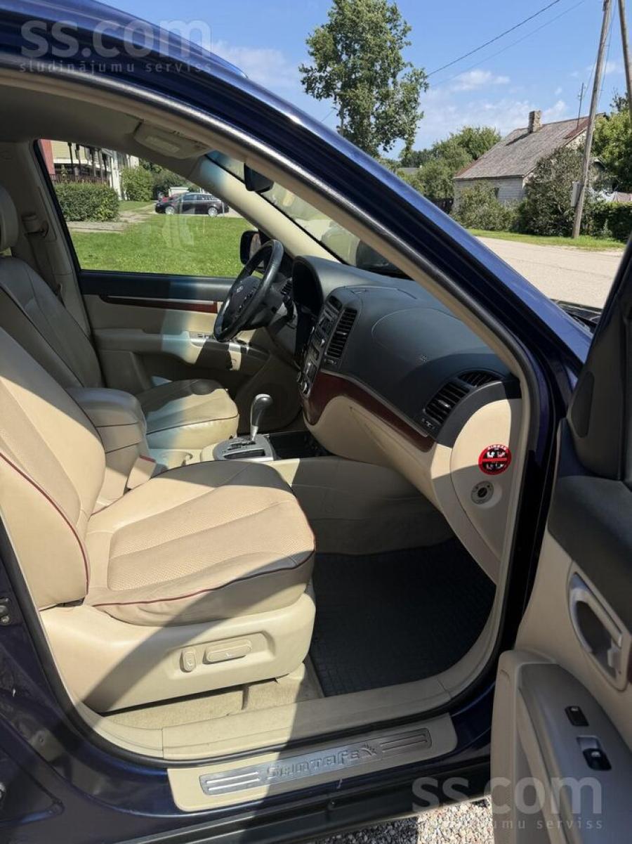 Zils Hyundai Santa Fe 2007 Ventspils, ar dzinēja tilpumu 2.20 L un nobraukumu 216 tūkst. km par 3500 €, foto 16 vietnē AUTOMOTO.COM.LV