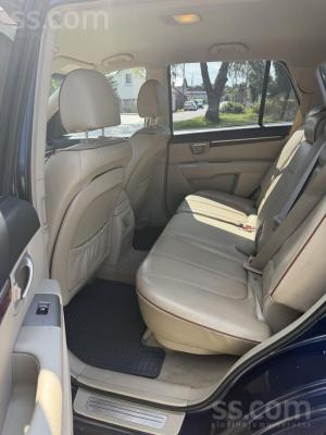Zils Hyundai Santa Fe 2007 Ventspils, ar dzinēja tilpumu 2.20 L un nobraukumu 216 tūkst. km par 3500 €, foto 17 vietnē AUTOMOTO.COM.LV