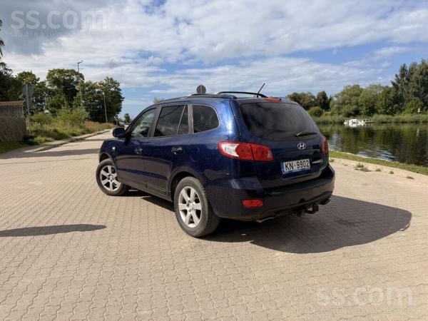 Zils Hyundai Santa Fe 2007 Liepāja, ar dzinēja tilpumu 2.20 L un nobraukumu 271 tūkst. km par 2750 €, foto 4 vietnē AUTOMOTO.COM.LV