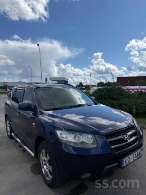 Zils Hyundai Santa Fe 2007 Jēkabpils, ar dzinēja tilpumu 2.20 L un nobraukumu 371 tūkst. km par 3500 €, foto  vietnē AUTOMOTO.COM.LV
