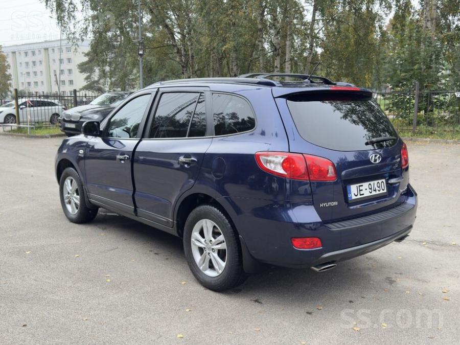 Blue Hyundai Santa Fe 2007 in Riga, with an engine capacity of 2.70 L and mileage of 110 thousand km for 6000 €, photo 5 on AUTOMOTO.COM.LV