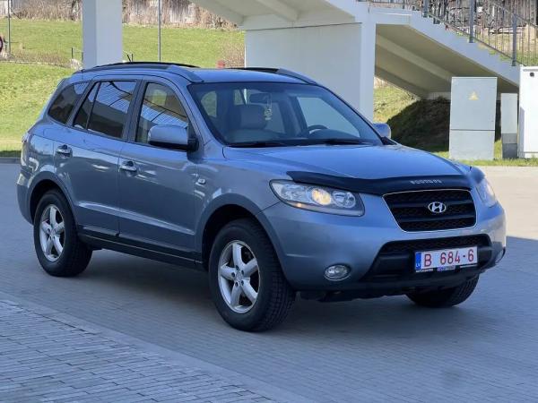 Zils Hyundai Santa Fe 2008 Rēzekne, ar dzinēja tilpumu 2.20 L un nobraukumu 305 tūkst. km par 4450 €, foto 3 vietnē AUTOMOTO.COM.LV