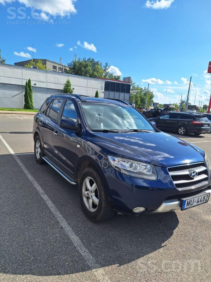 Zils Hyundai Santa Fe 2009 Daugavpils, ar dzinēja tilpumu 2.20 L un nobraukumu 215 tūkst. km par 6550 €, foto 2 vietnē AUTOMOTO.COM.LV