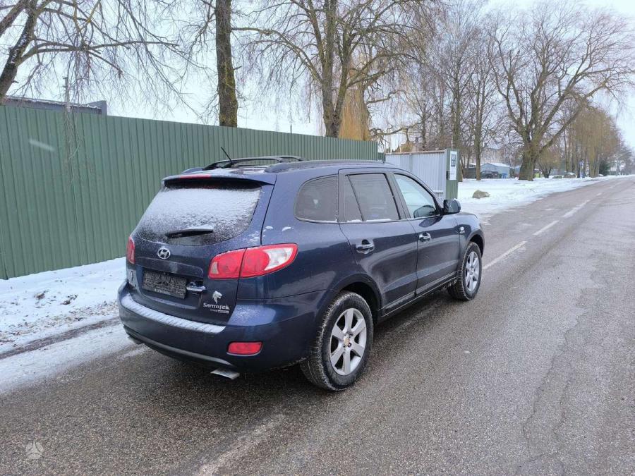 Синий Хендай Санта Фе 2009 в Мариямполе, объемом двигателя 2.19 л и пробегом 290 тыс. км за 3350 €, фото 5 на AUTOMOTO.COM.LV