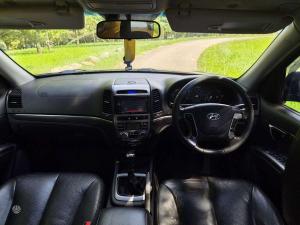 Zils Hyundai Santa Fe 2010 Kupiškis, ar dzinēja tilpumu 2.19 L un nobraukumu 141 tūkst. km par 1550 €, foto 7 vietnē AUTOMOTO.COM.LV