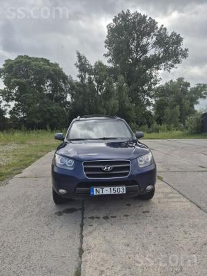 Zils Hyundai Santa Fe 2010 Rīga, ar dzinēja tilpumu 2.20 L un nobraukumu 213 tūkst. km par 6490 €, foto 4 vietnē AUTOMOTO.COM.LV