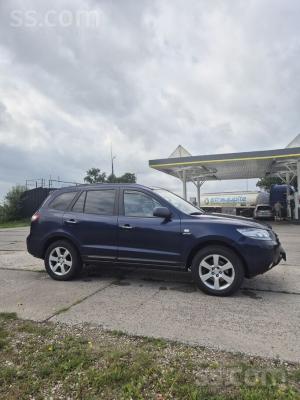 Zils Hyundai Santa Fe 2010 Rīga, ar dzinēja tilpumu 2.20 L un nobraukumu 213 tūkst. km par 6490 €, foto 5 vietnē AUTOMOTO.COM.LV